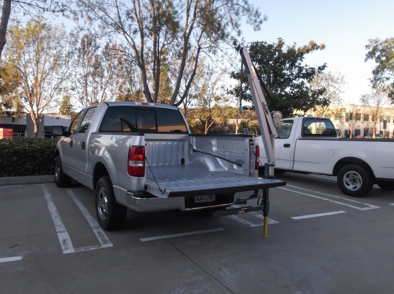 Spitzlift Receiver Hitch Mounted Crane for Trucks and Vans