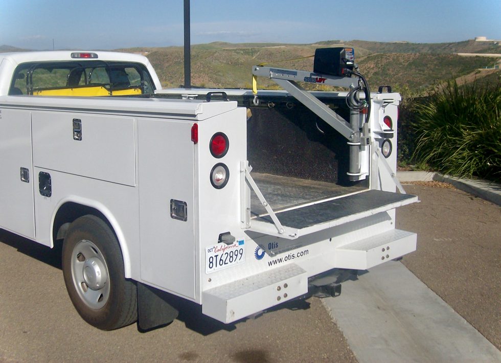 Service and Utility Truck Body Cranes - Spitzlift Manufacturing
